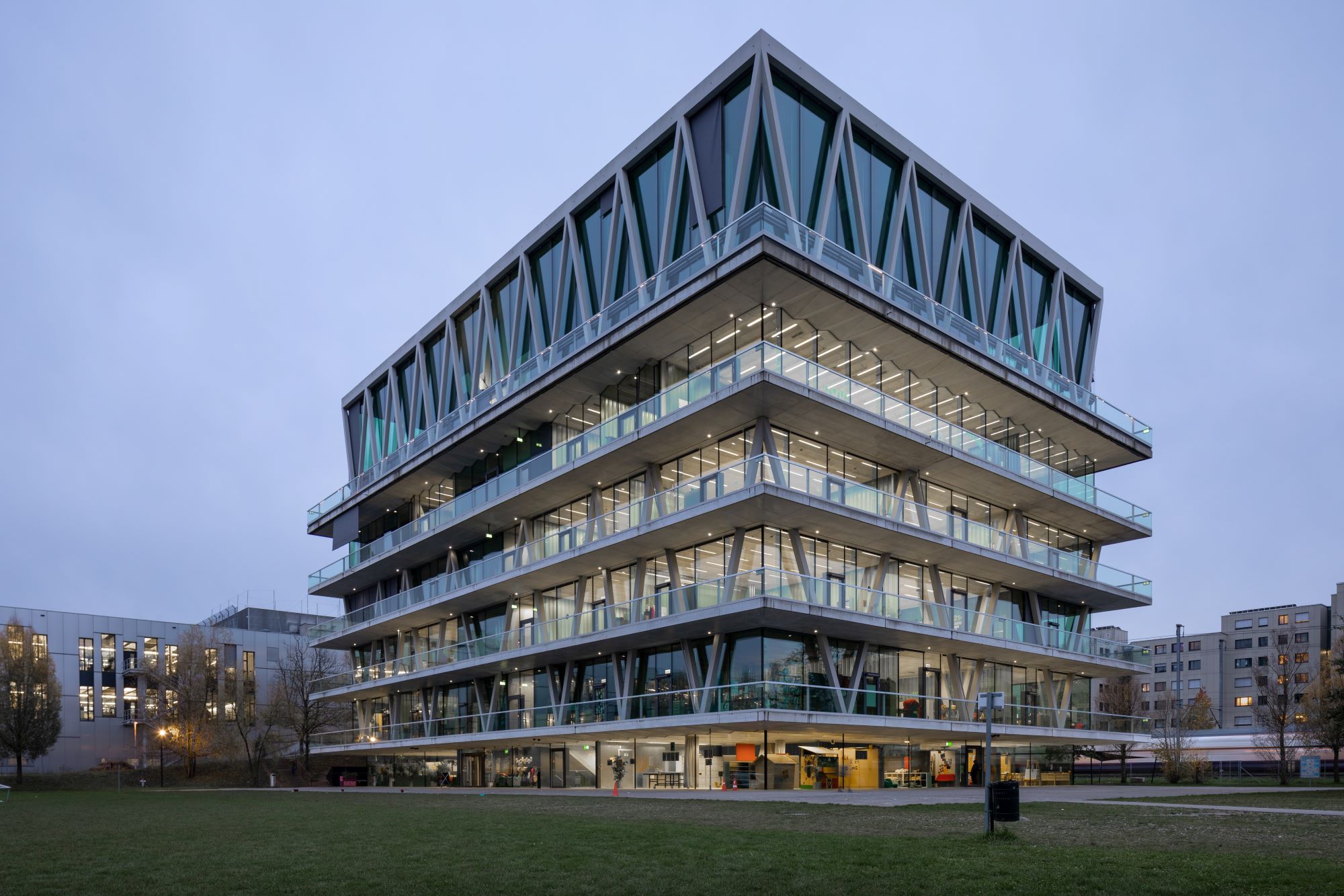 DBS To Start Zero Energy Building » World Business Outlook